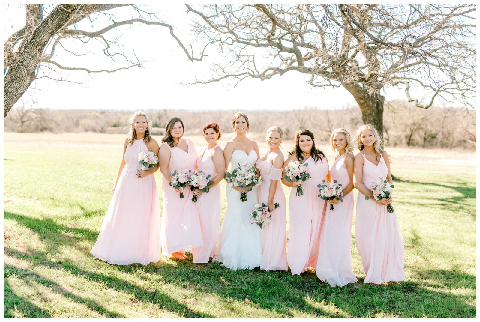 Wedding at the Flying V Ranch in Decatur, Texas - emilynicolephoto.com